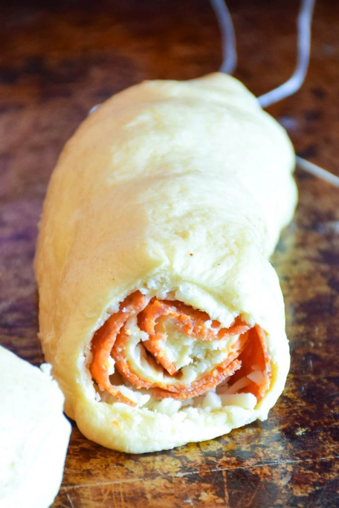 Cheesy Garlic Pepperoni Roll Recipe - Grumpy's Honeybunch