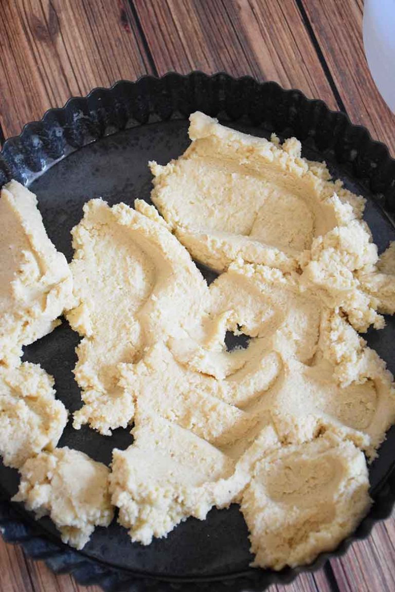 Easy Strawberry Tart with Almond Cream Filling - Grumpy's Honeybunch