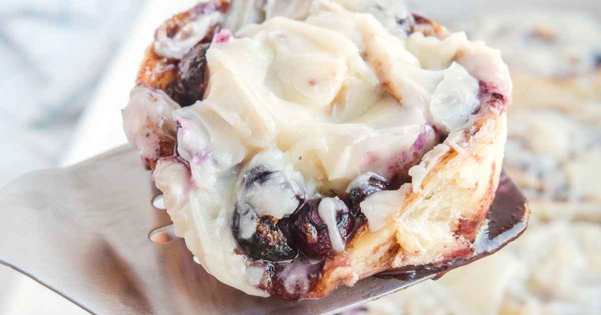 Blueberry Cinnamon Rolls - Grumpy's Honeybunch