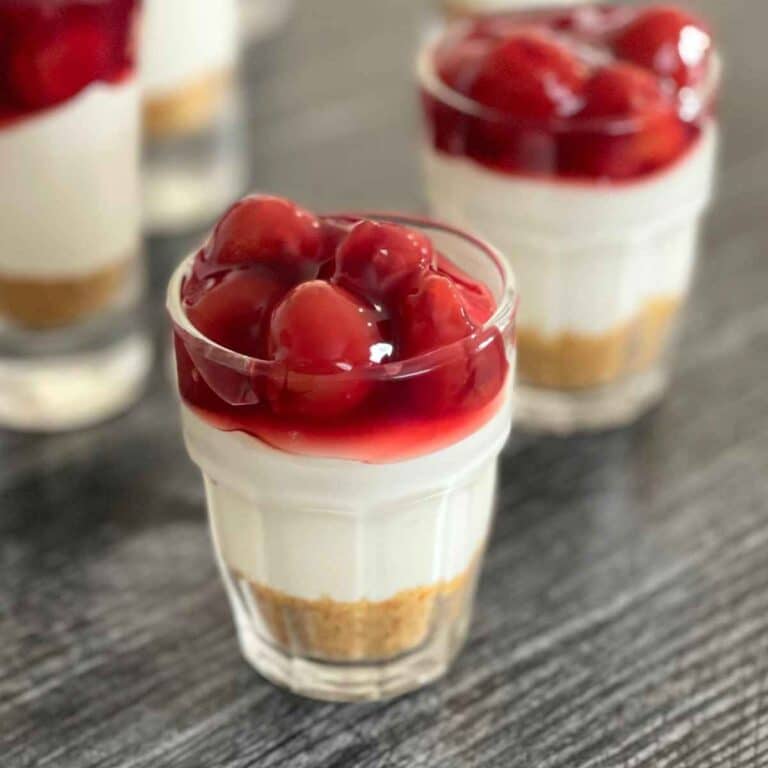 Ritz Crumb Topped Cheesecakes - Grumpy's Honeybunch
