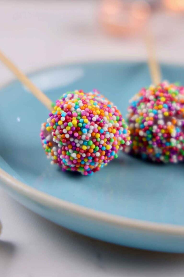 Red Velvet Cake Pops: Easy Small Batch Recipe - Grumpy's Honeybunch