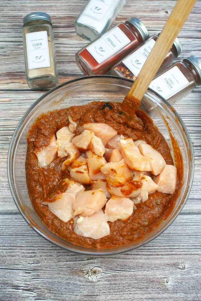 Slow Cooker Butter Chicken: Easy Indian Recipe - Grumpy's Honeybunch