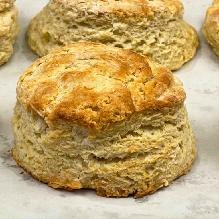 Mom's Old Fashioned Buttermilk Biscuits - Grumpy's Honeybunch