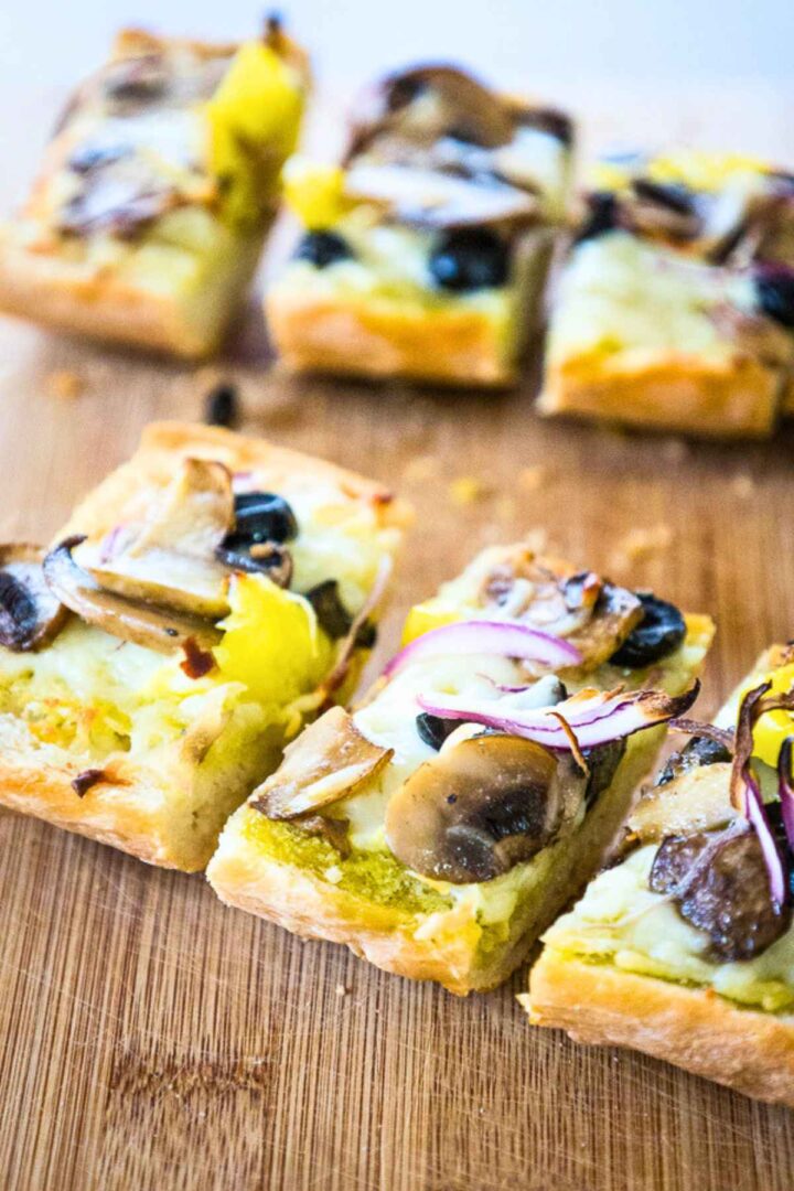 Cheese and Pepper French Bread Pizza - Grumpy's Honeybunch
